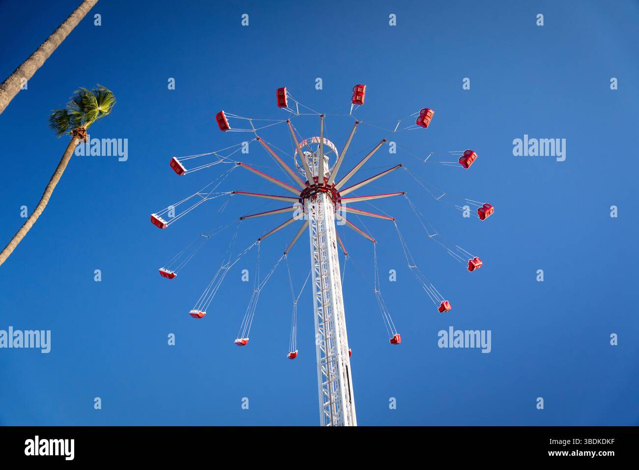 Empty carnival amusement park fair hi-res stock photography and images ...