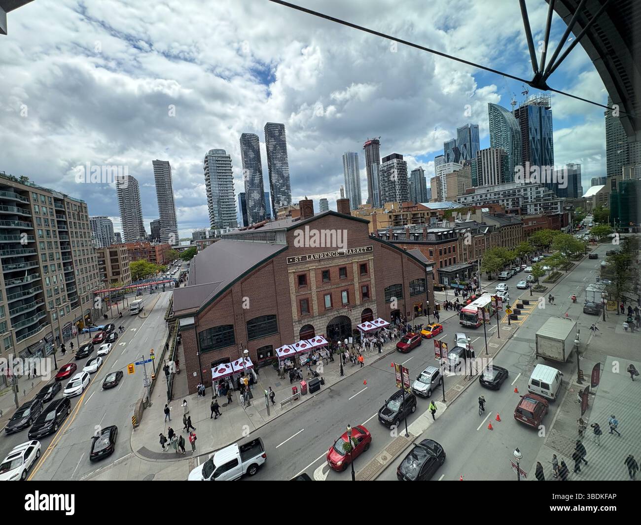 St. Lawrence Market building on a busy street in downtown Toronto ...