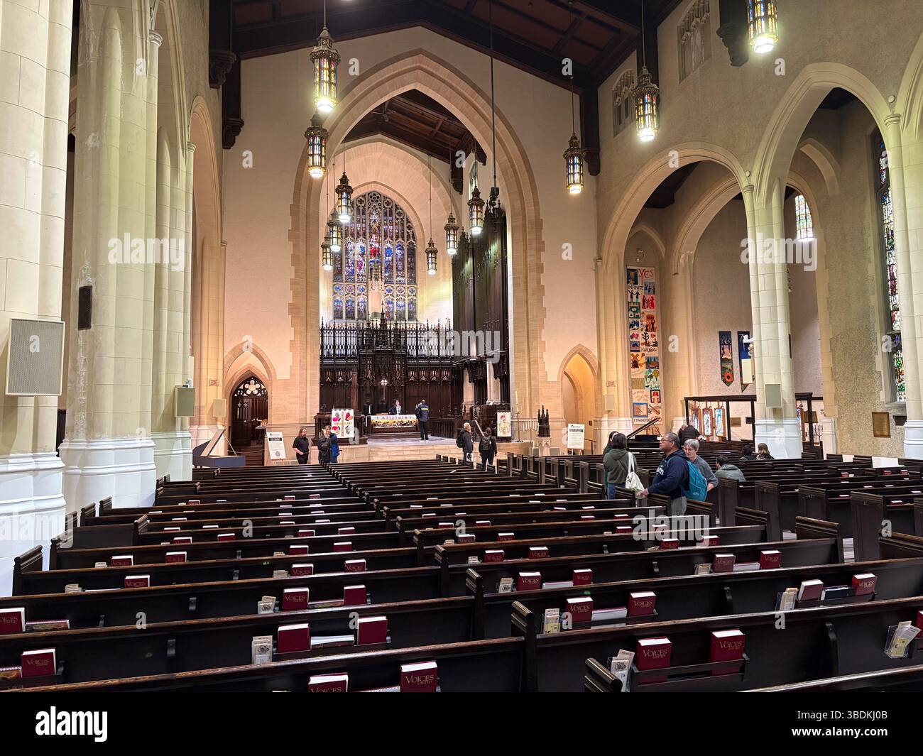 Metropolitan United Church interior view showing rows of pews, altar ...