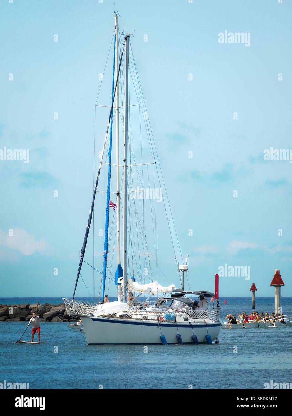 Oliver Widger, (back of boat) a 29-year-old Oregon man who sailed from ...