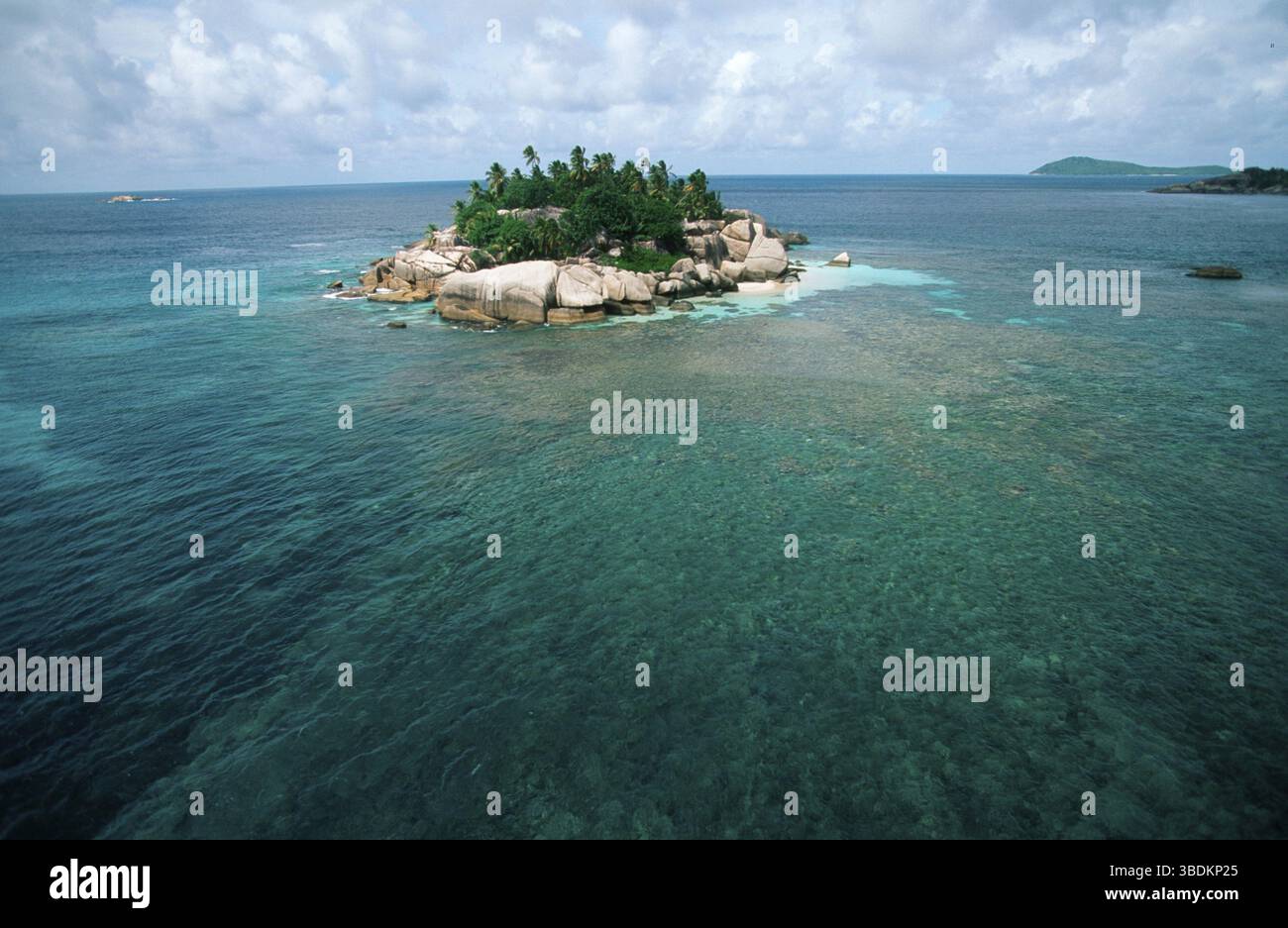 Ile de la digue, seychelles hi-res stock photography and images - Alamy