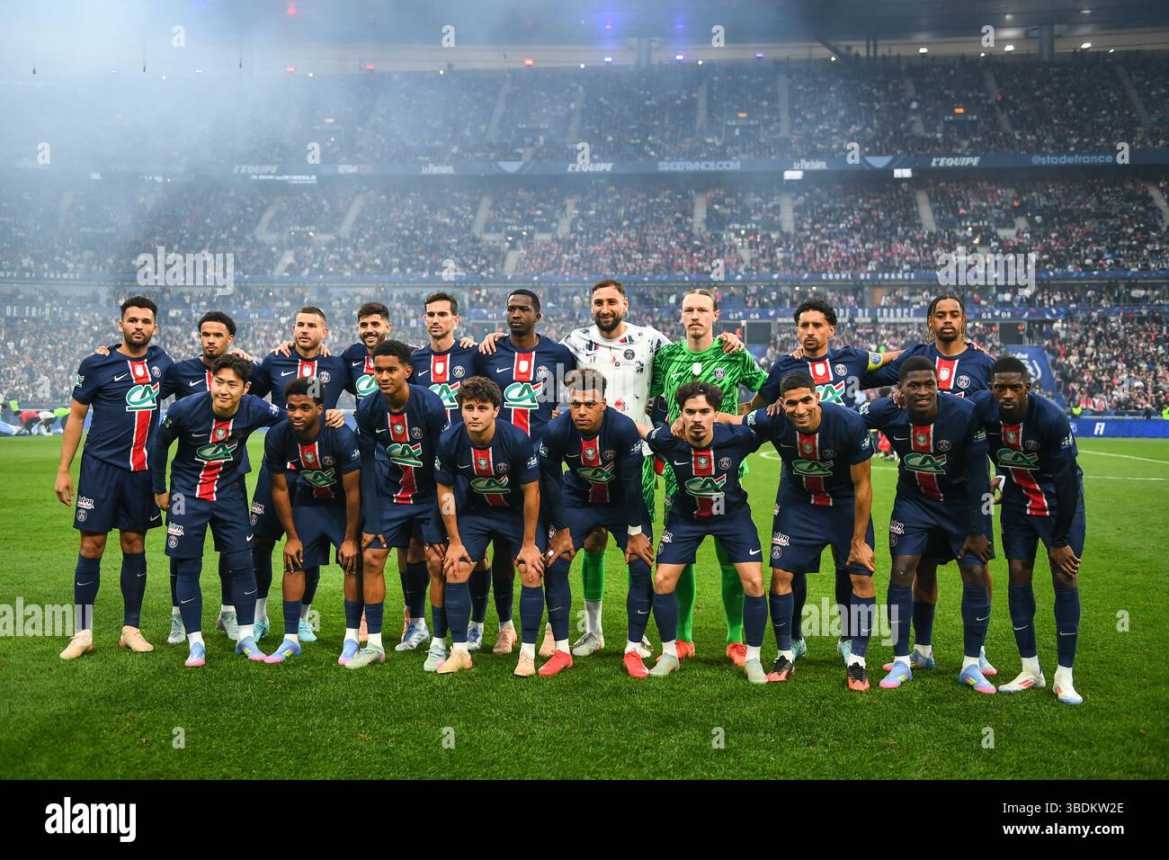 Paris Saint-Germain’s players line up before the French Cup final ...