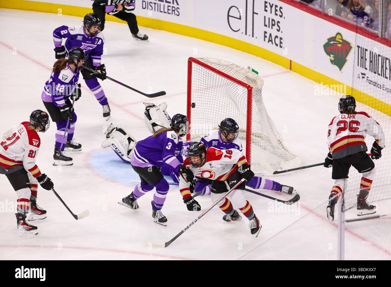 St. Paul, Minnesota, USA. 24th May, 2025. Ottawa Charge forward EMILY ...