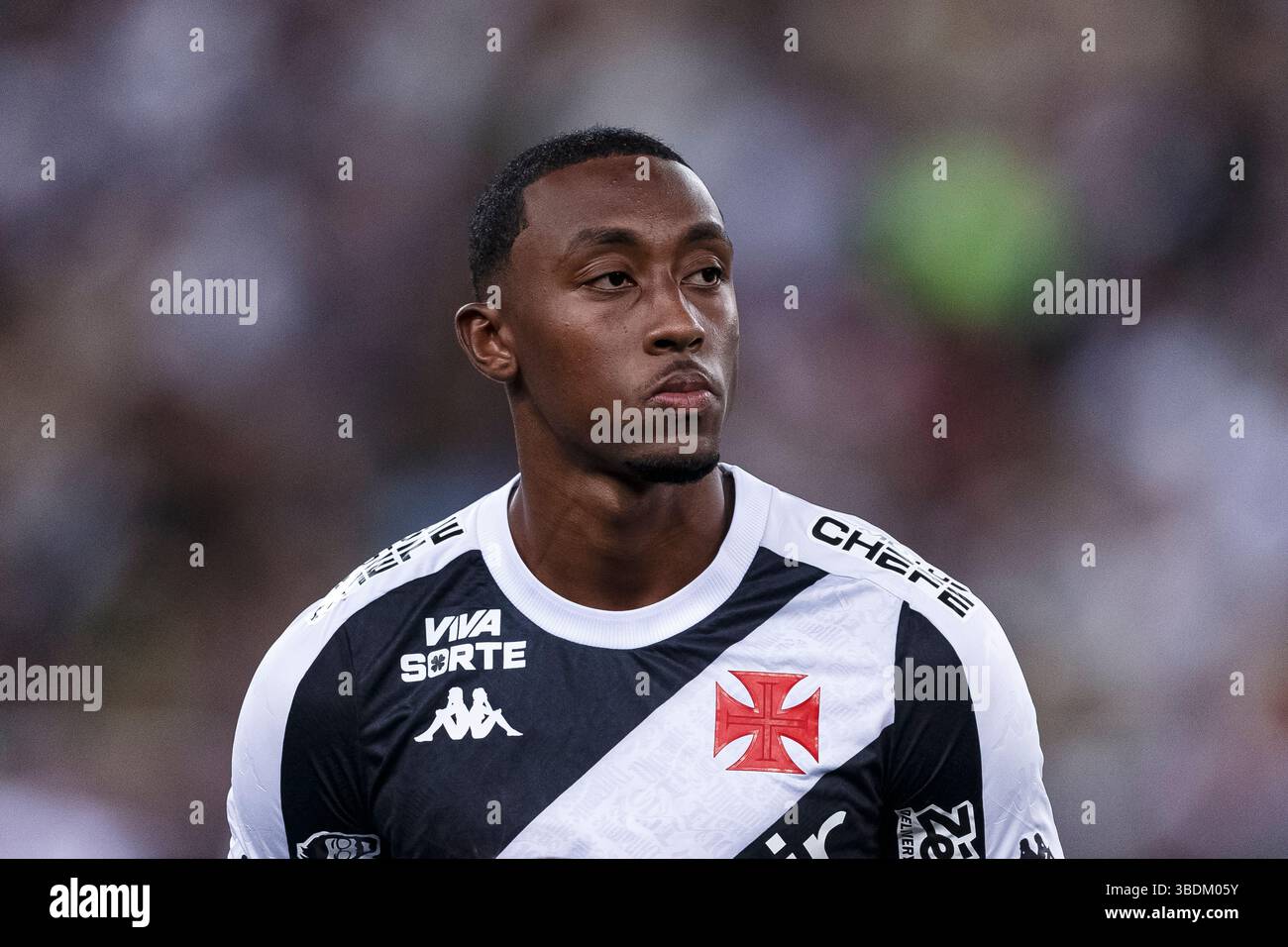 RIO DE JANEIRO, BRAZIL - MAY 24: Rayan Rocha of Vasco getting into the ...