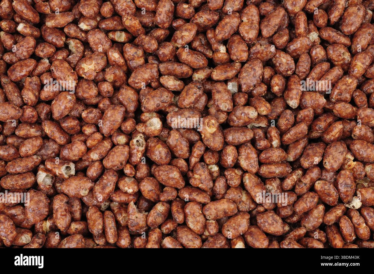 Chocolate flavour crisped rice grain breakfast cereal food detail ...