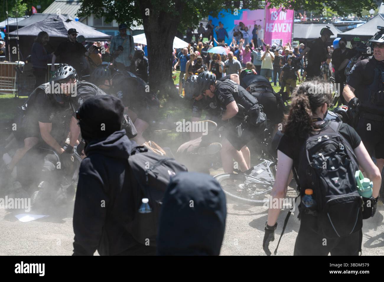Seattle, USA. 24th May 2025. The Mayday USA Don’t Mess With Our Kid’s ...