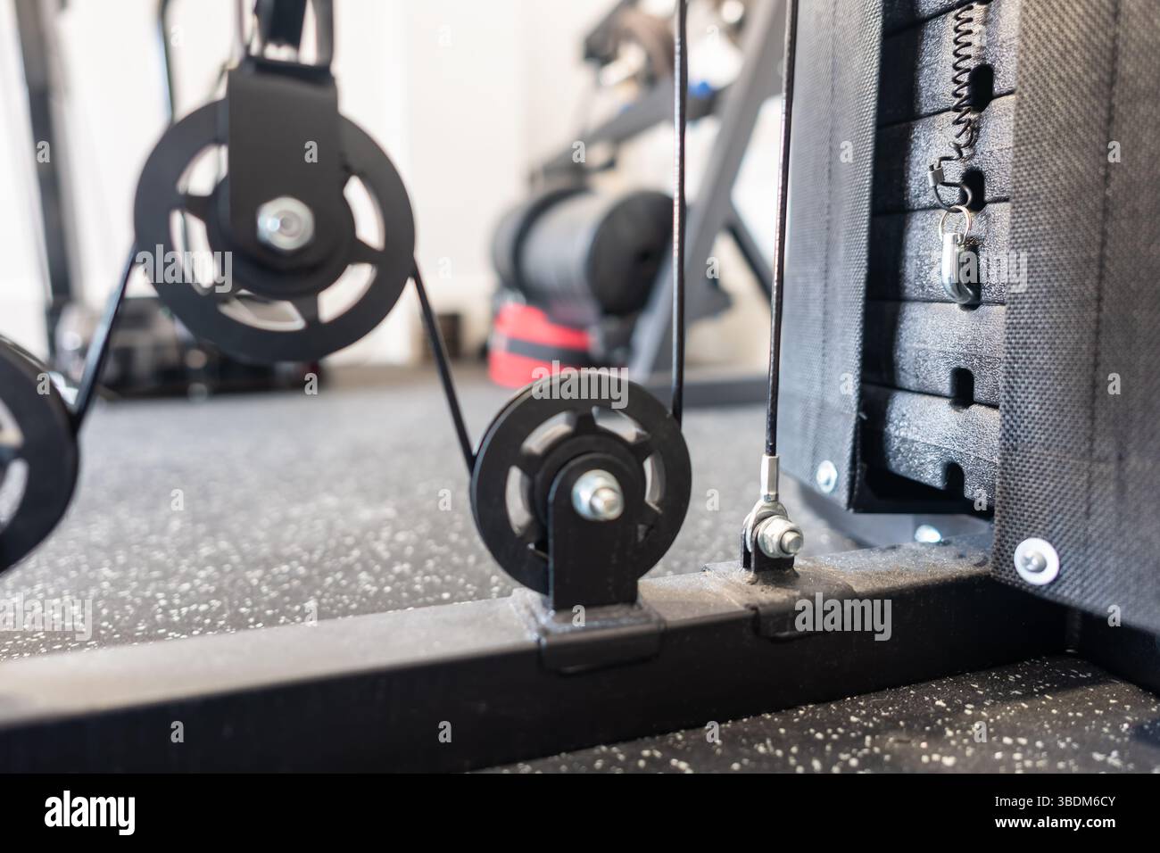 Weight machine with pulleys and weight discs to improve strength and ...
