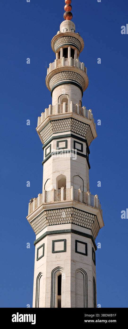 A view of the historic Jamkaran Mosque in Qom, Iran Stock Photo - Alamy