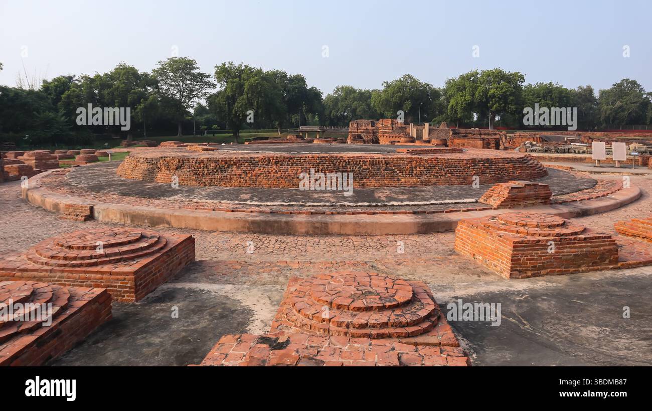 India, Uttar Pradesh, Varanasi, Sarnath, Ancient Ruins of Sarnath ...