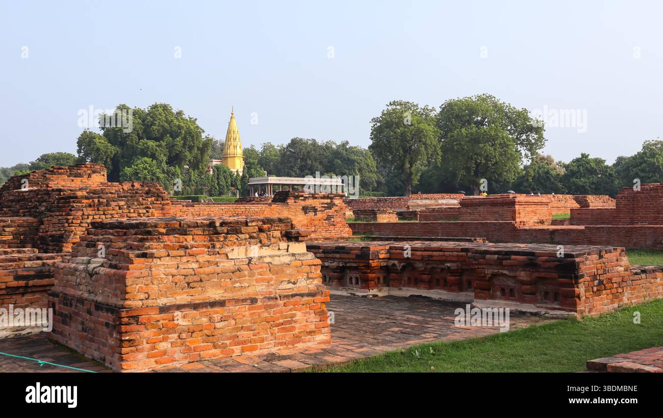 India, Uttar Pradesh, Varanasi, Sarnath, Ancient Ruins of Sarnath ...