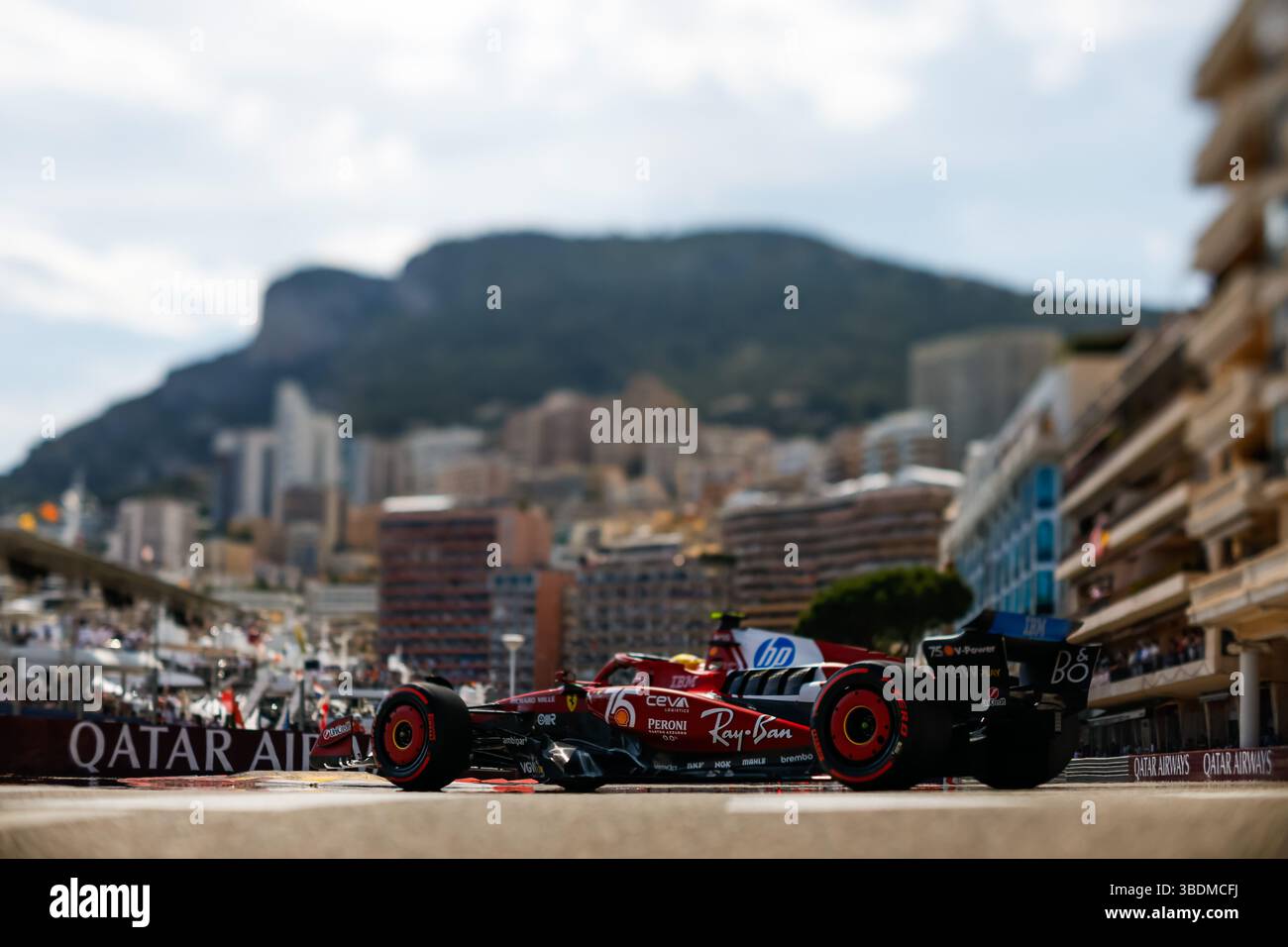 44 HAMILTON Lewis (gbr), Scuderia Ferrari SF-25, action during the ...