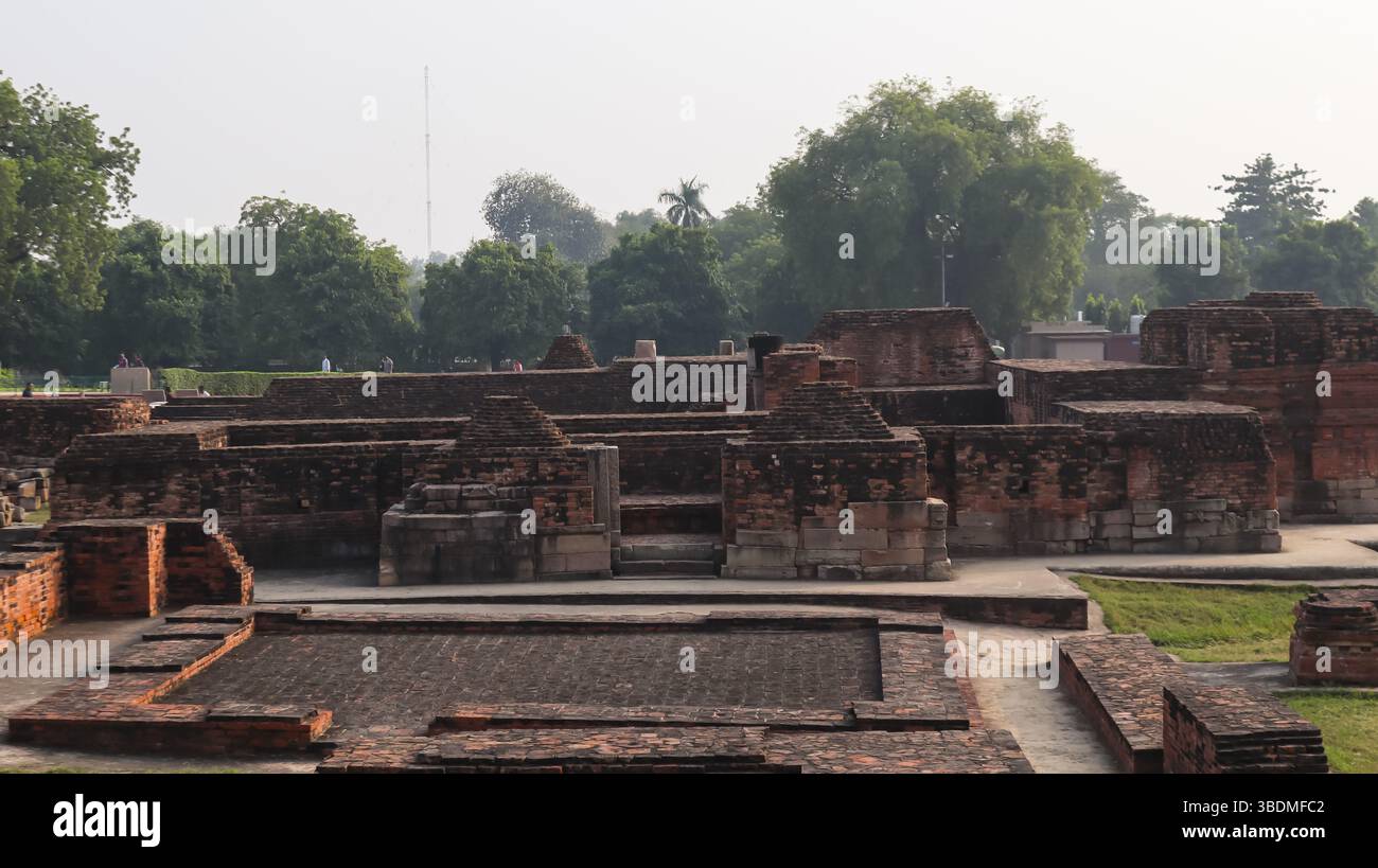 India, Uttar Pradesh, Varanasi, Sarnath, Ancient Ruins of Sarnath ...