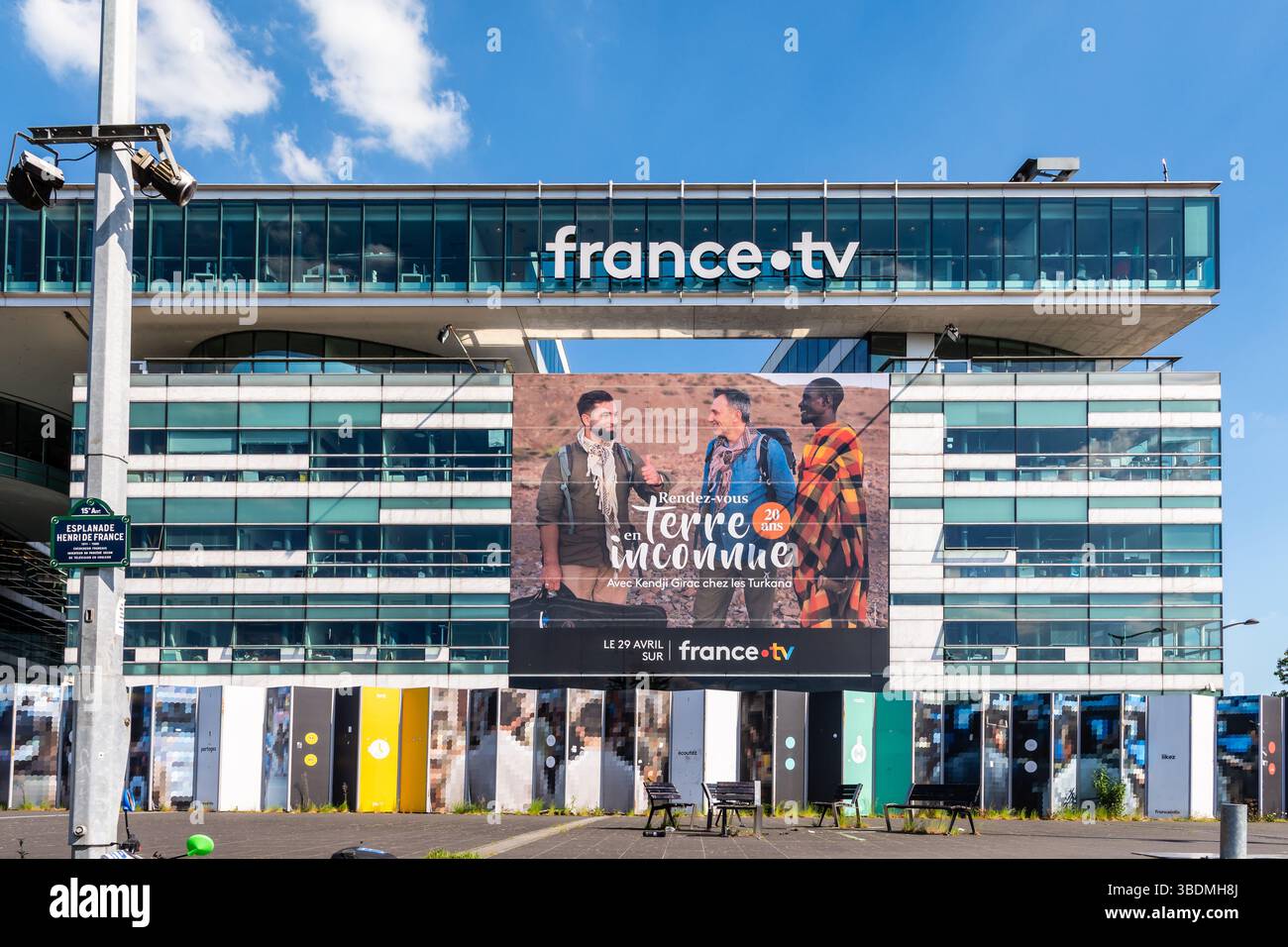 Facade of the headquarters of France Télévisions, the French national ...