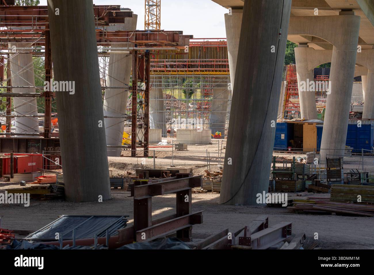 Bilderserie 24.05.2025 Ausbau der BAB 3 bei Erlangen mit Neubau der ...