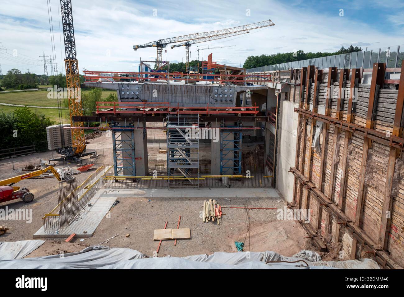 Bilderserie 24.05.2025 Ausbau der BAB 3 bei Erlangen mit Neubau der ...