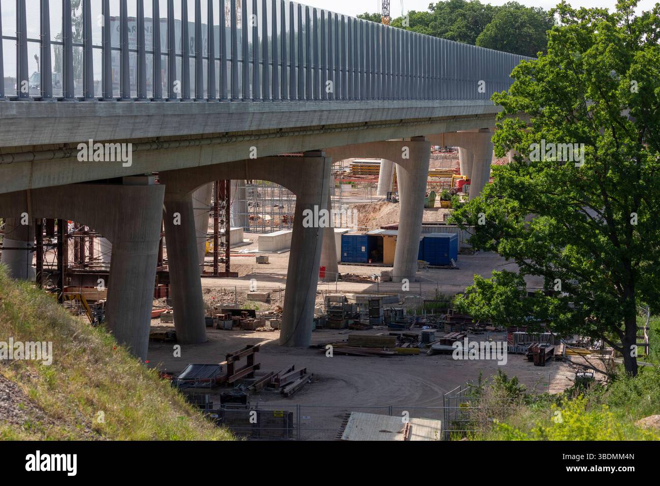 Bilderserie 24.05.2025 Ausbau der BAB 3 bei Erlangen mit Neubau der ...