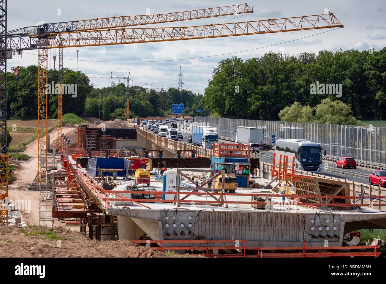 Bilderserie 24.05.2025 Ausbau der BAB 3 bei Erlangen mit Neubau der ...