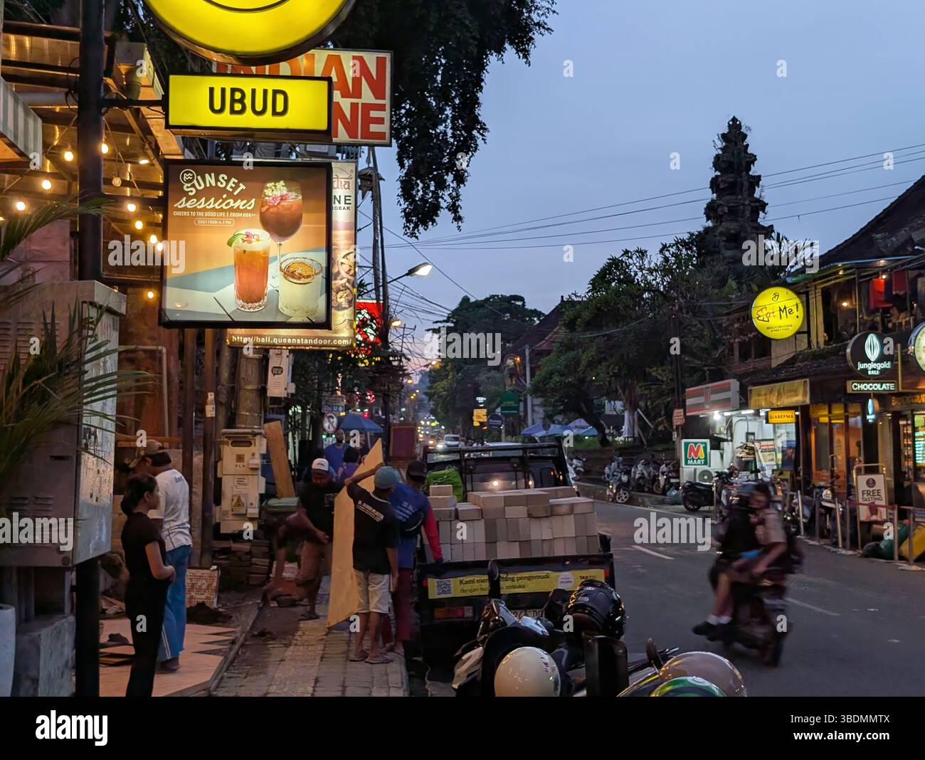 Ubud, Bali, Indonesia - May 16, 2025: Night view of Ubud street Stock ...