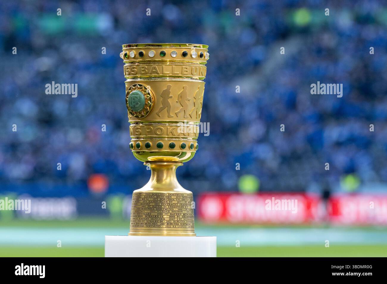 Berlin, Deutschland. 24th May, 2025. Pokal, DFB-Pokal, Pott. GER, DSC ...