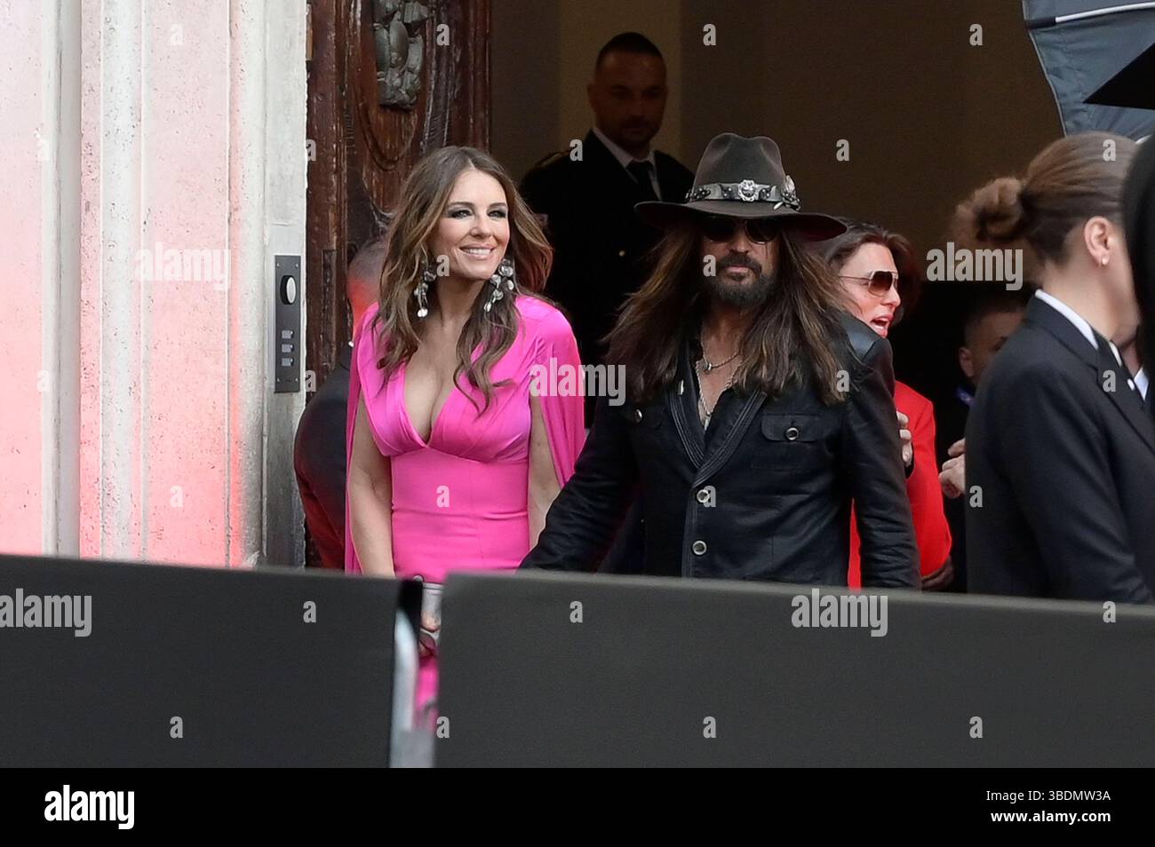 Elizabeth Hurley, Billy Ray Cyrus und Damian Hurley beim ...