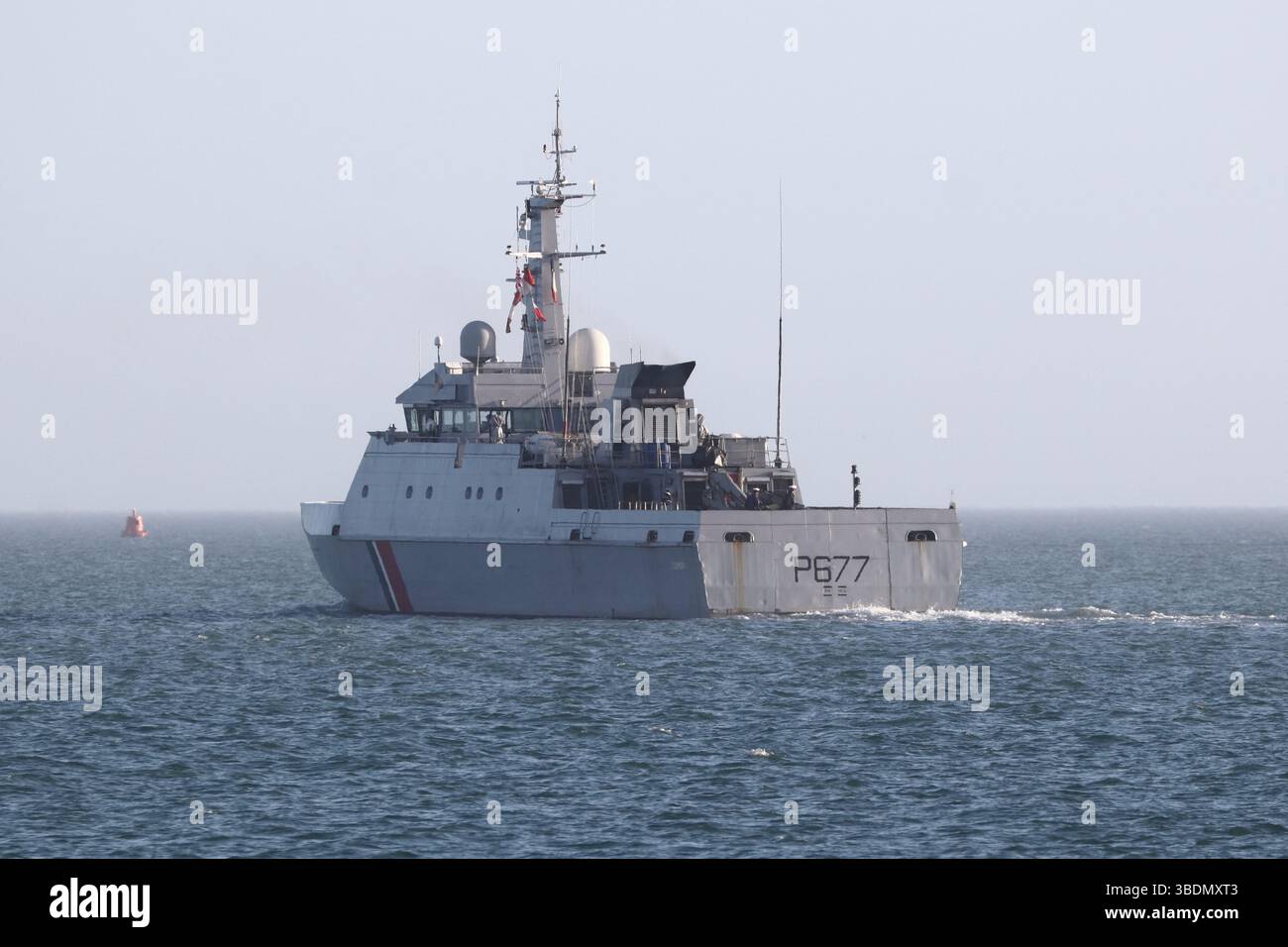 The French Navy Flamant class patrol vessel FS CORMORAN (P677) on The Solent Stock Photo - Alamy
