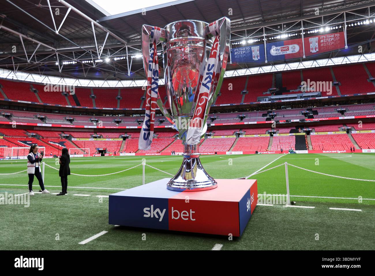 Wembley Stadium, London, UK. 25th May, 2025. EFL League One Play Off ...