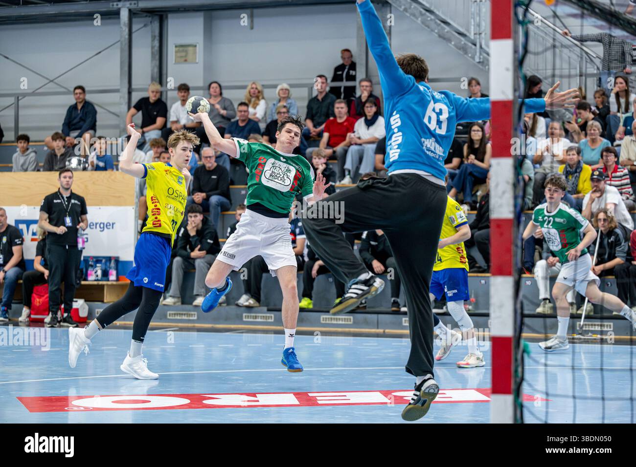 Joris van der Mei (HSG Dutenhofen/M?nchholzhausen, 9), Tom Bialek (HC ...