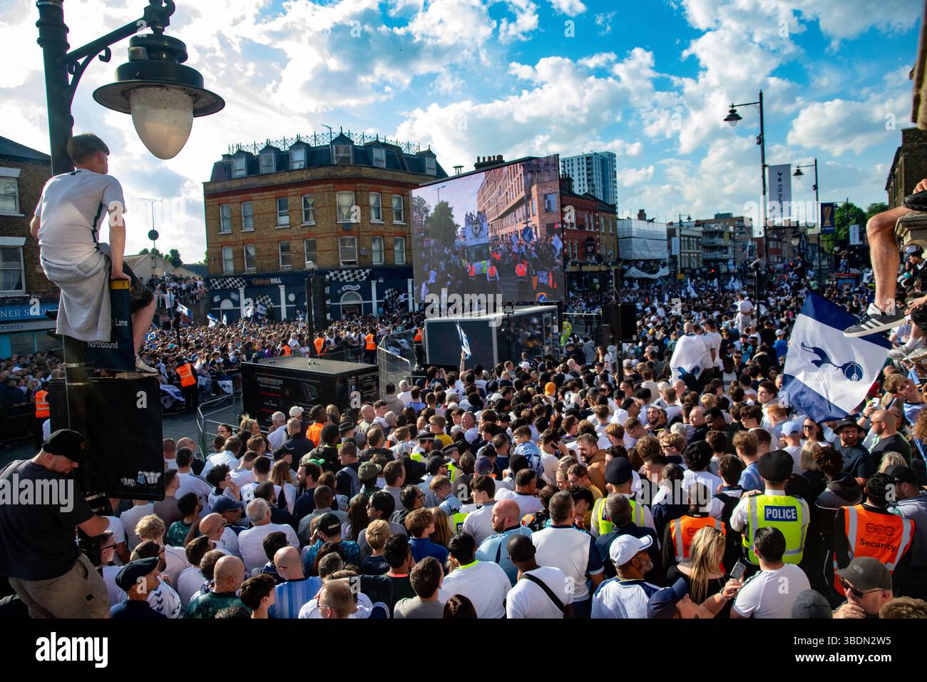 Tottenham Hotspurs 2025 winners parade Stock Photo - Alamy