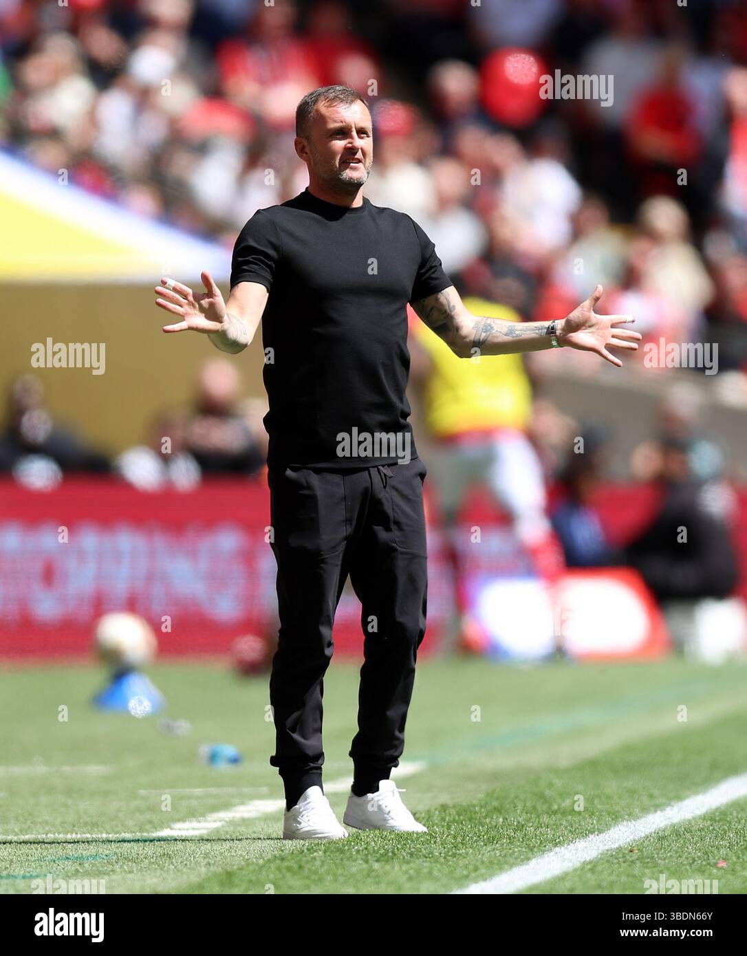 Charlton Athletic manager Nathan Jones during the Sky Bet League One ...