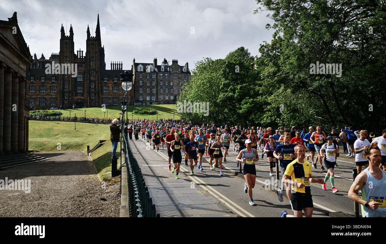 Edinburgh Scotland, UK 25 May 2025. Thousands of runners take part in ...