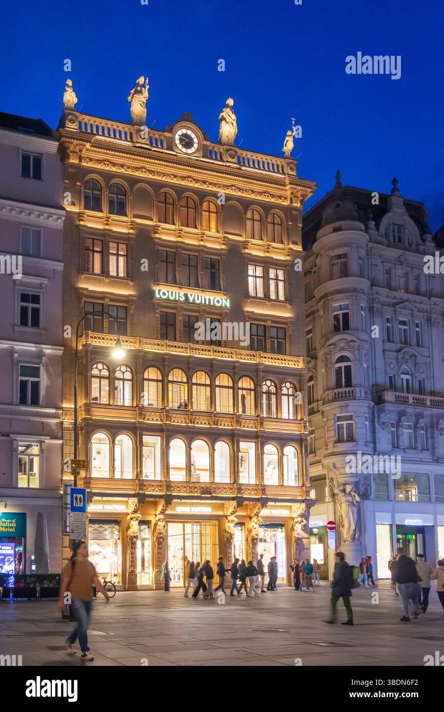 street Graben, pedestrian zone, house Julius Meinl am Graben, Louis ...
