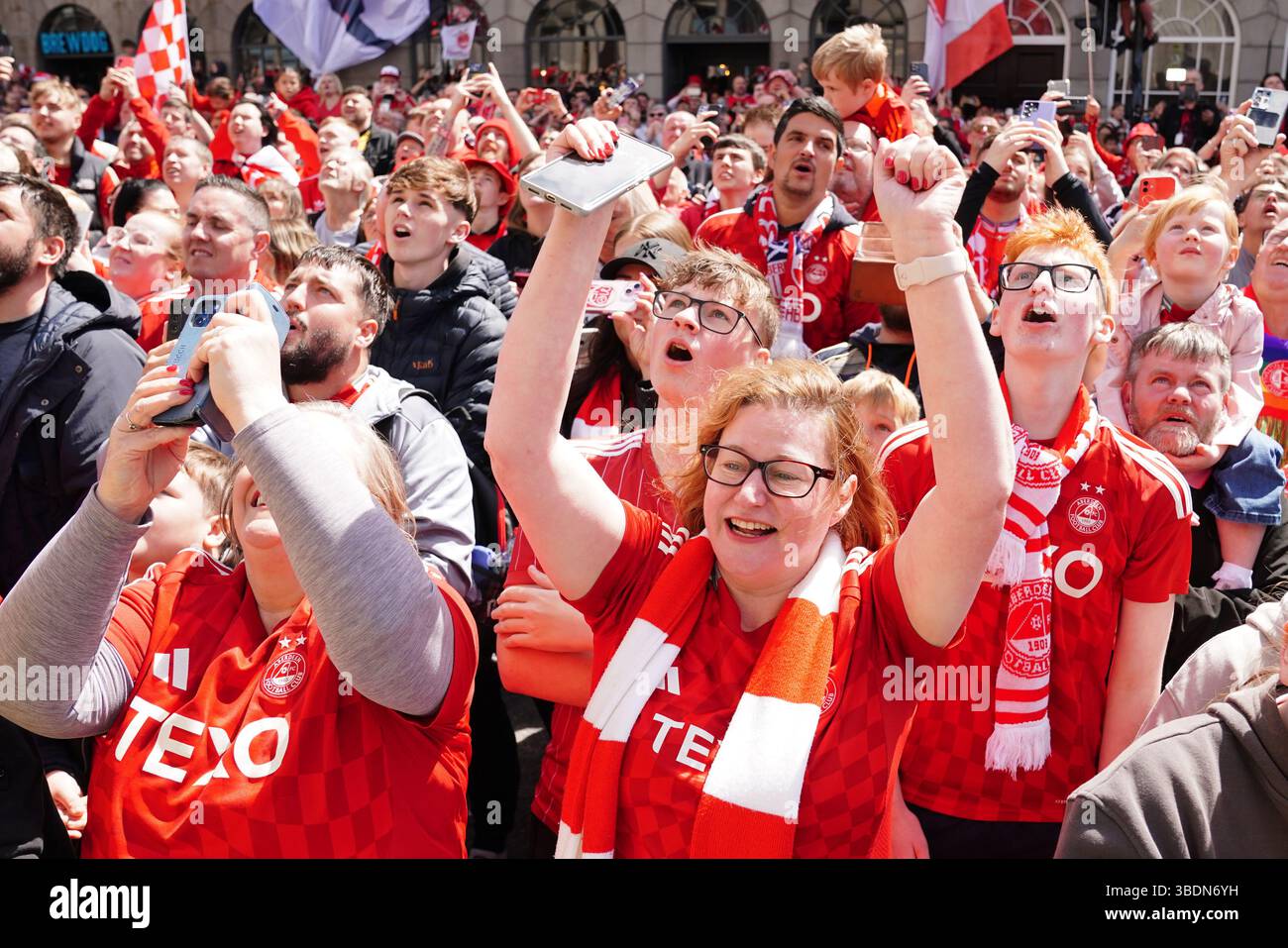 Aberdeen fans during the Scottish Cup winners parade in Aberdeen ...