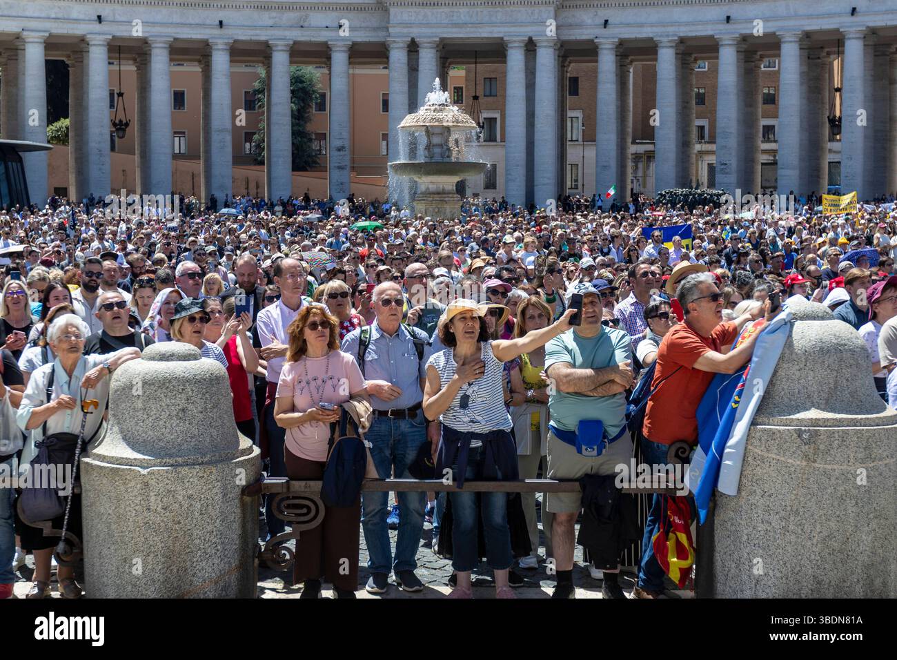 Vatican jubilee in Italy People attend the Regina Caeli prayer of Pope ...