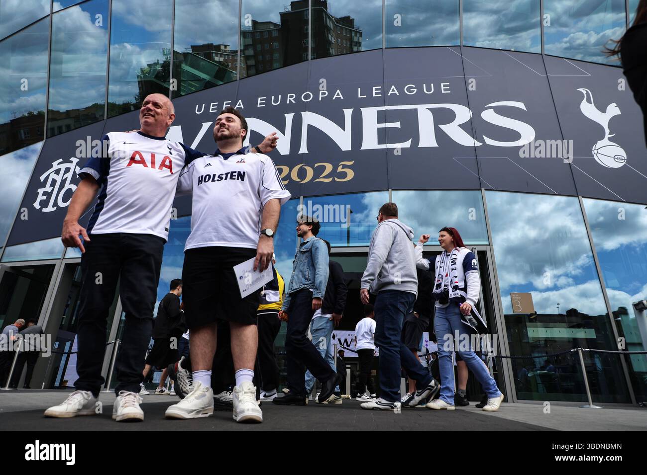 Tottenham Hotspur Stadium, London, UK. 25th May, 2025. Premier League ...