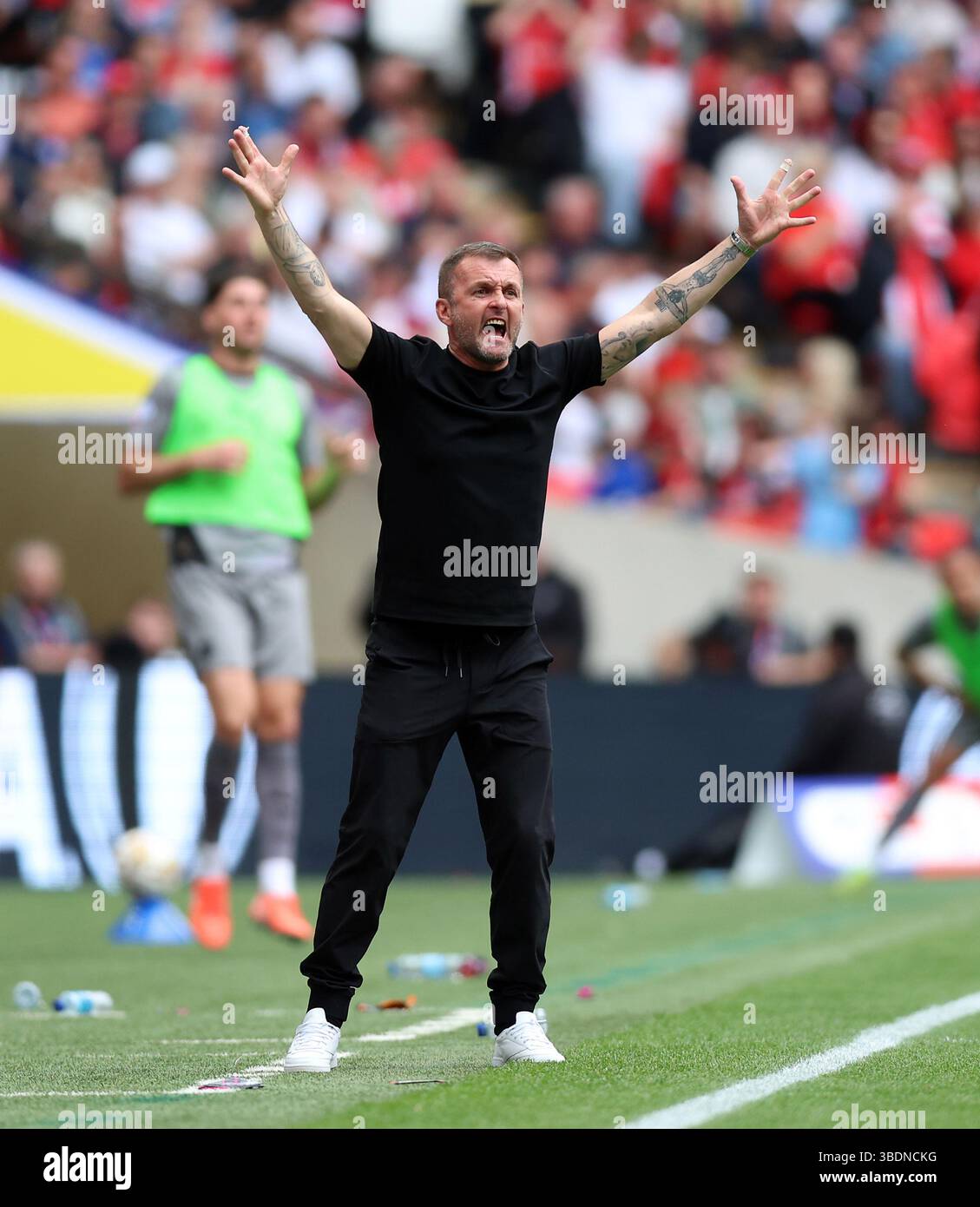 Charlton Athletic manager Nathan Jones during the Sky Bet League One ...