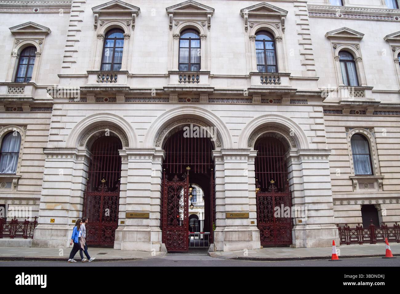 London, UK. 25th May 2025. Exterior view of the Foreign, Commonwealth and Development Office in ...