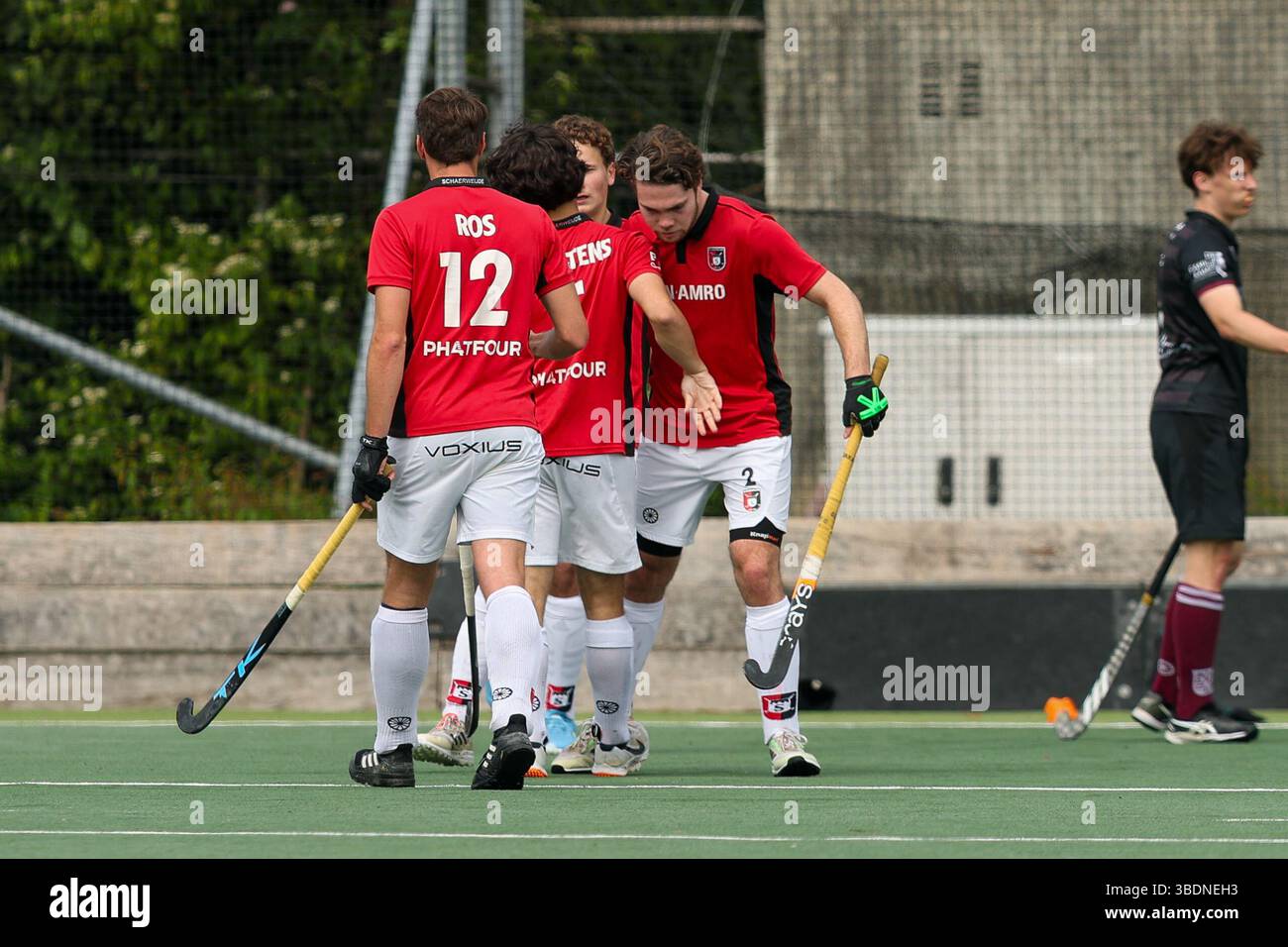 OEGSTGEEST, THE NETHERLANDS - MAY 25: Daan Ros of Schaerweijde H1 ...