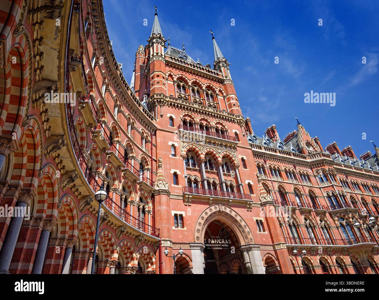 St pancras london autograph collection hi-res stock photography and ...