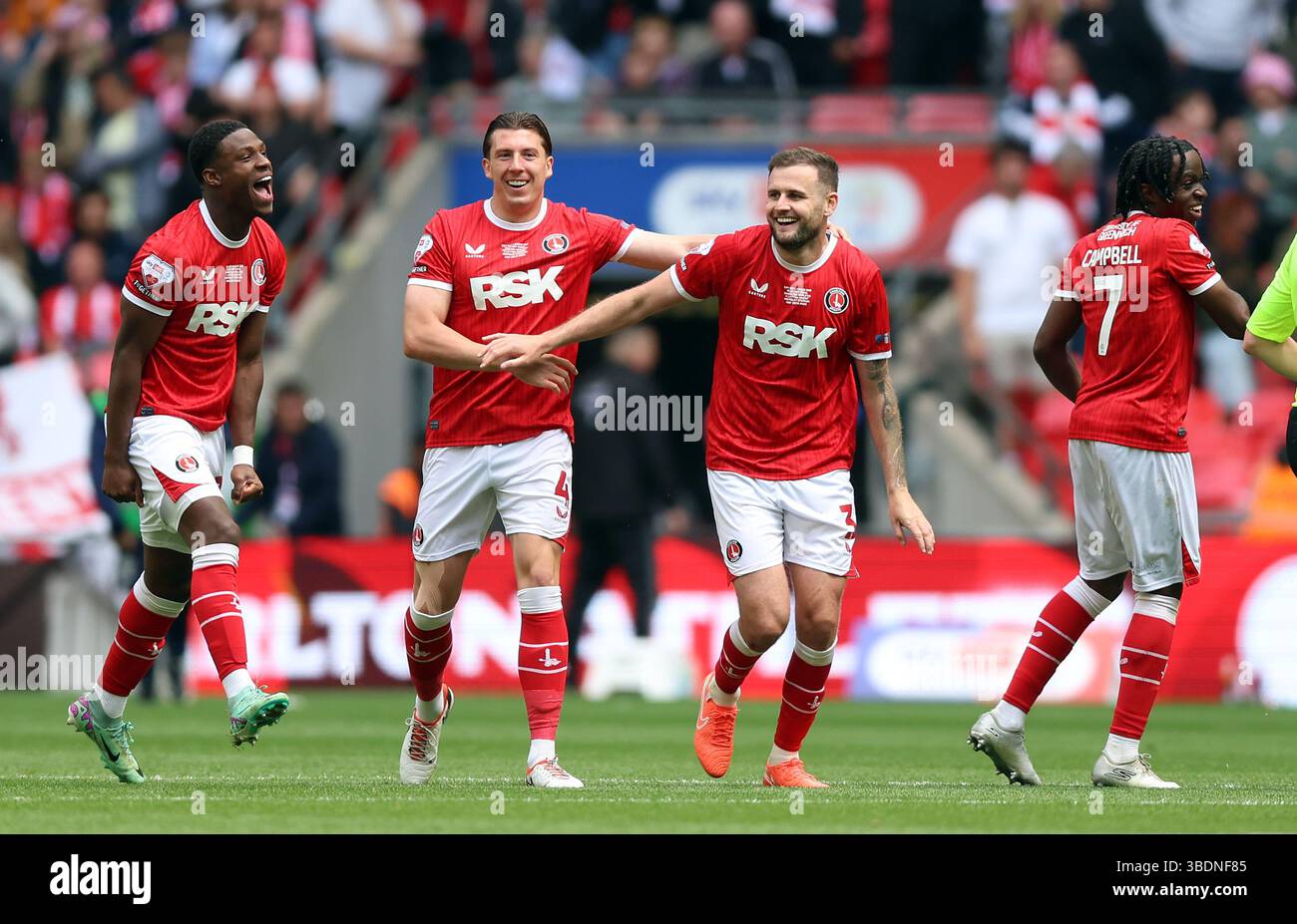 Charlton Athletic's Macaulay Gillesphey and team-mates celebrate ...