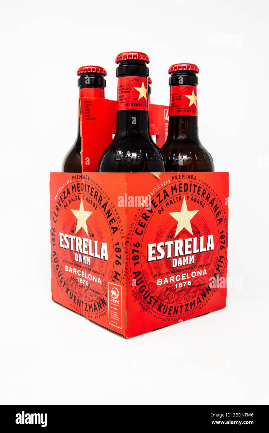 Estrella damm hi-res stock photography and images - Alamy