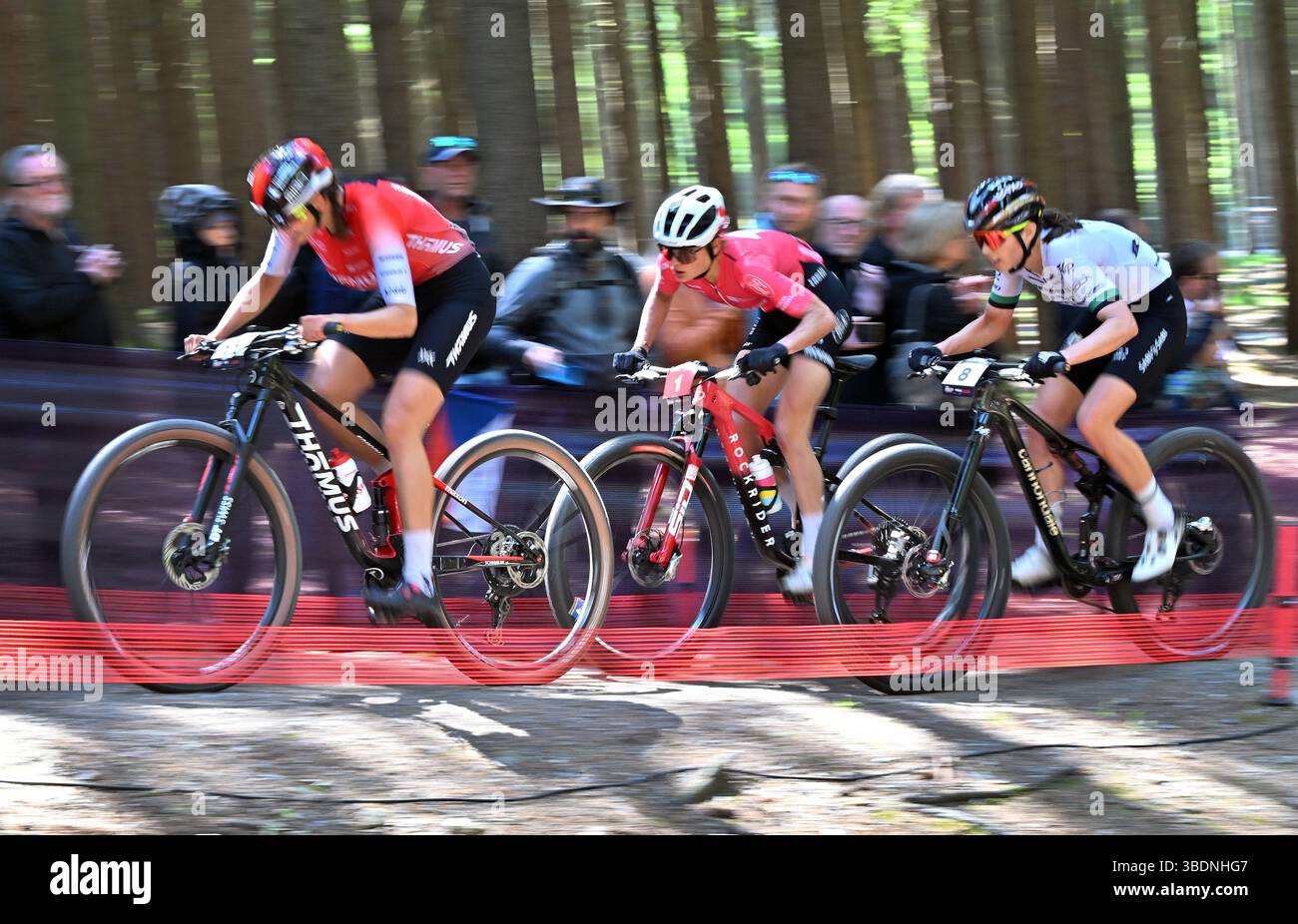 From left Alessandra Keller of Switzerland, Samara Maxwell of New ...