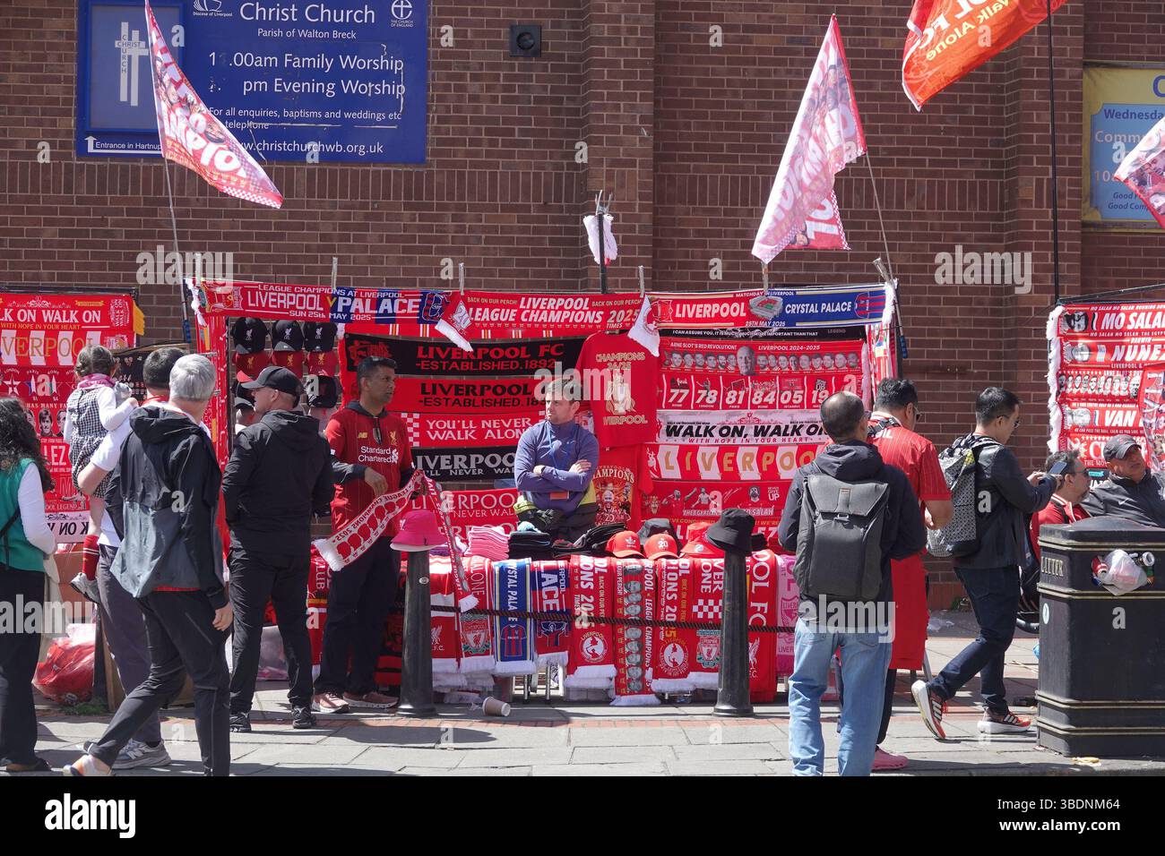 Liverpool, UK. 25th May, 2025. Liverpool supporters in party mood ahead ...