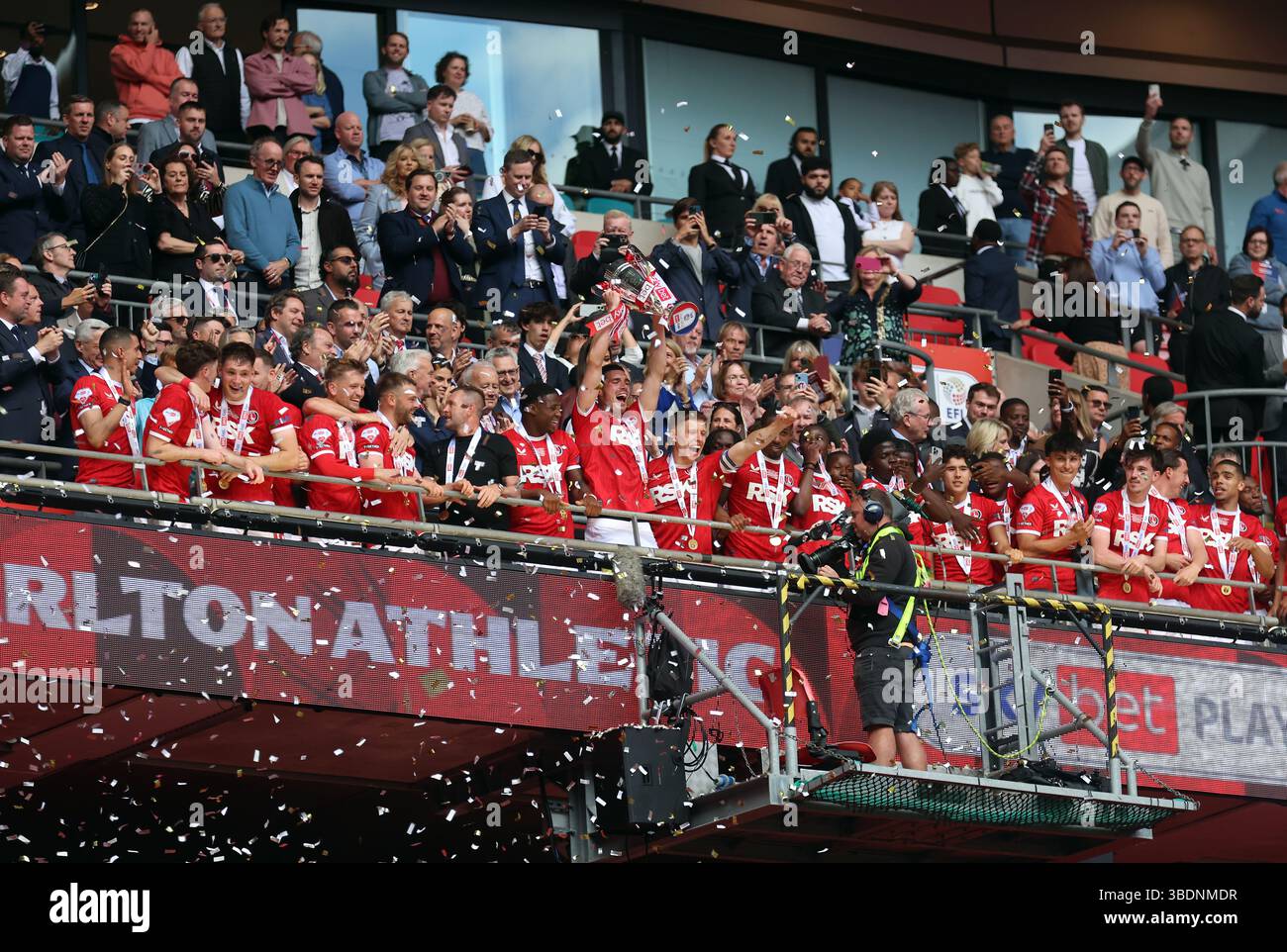 Charlton Athletic lift the trophy after winning the Sky Bet League One ...