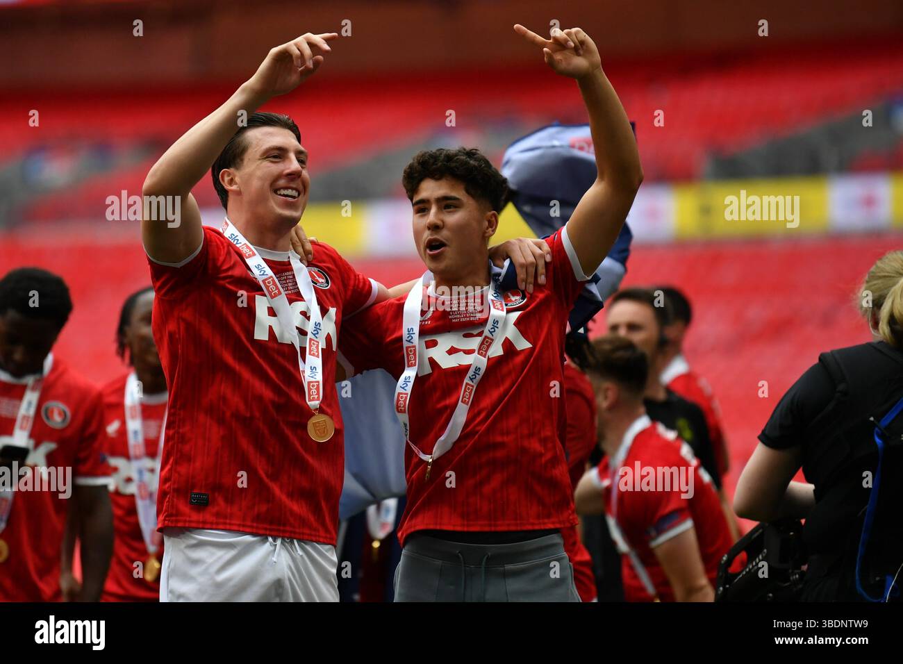 London, England. 25th May 2025. Alex Mitchell and Kai Enslin celebrates ...