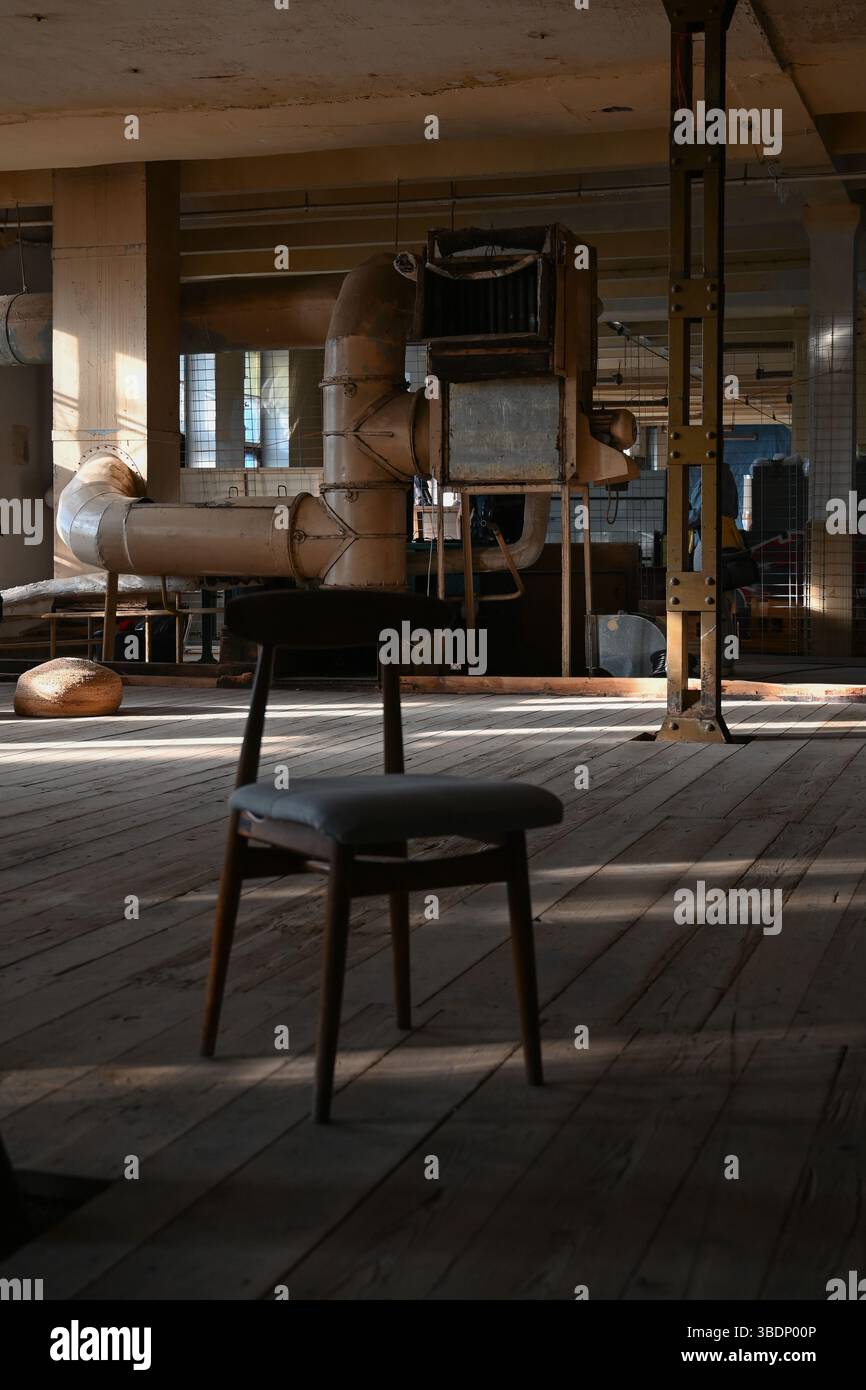 Room interior in abandoned hi-res stock photography and images - Alamy