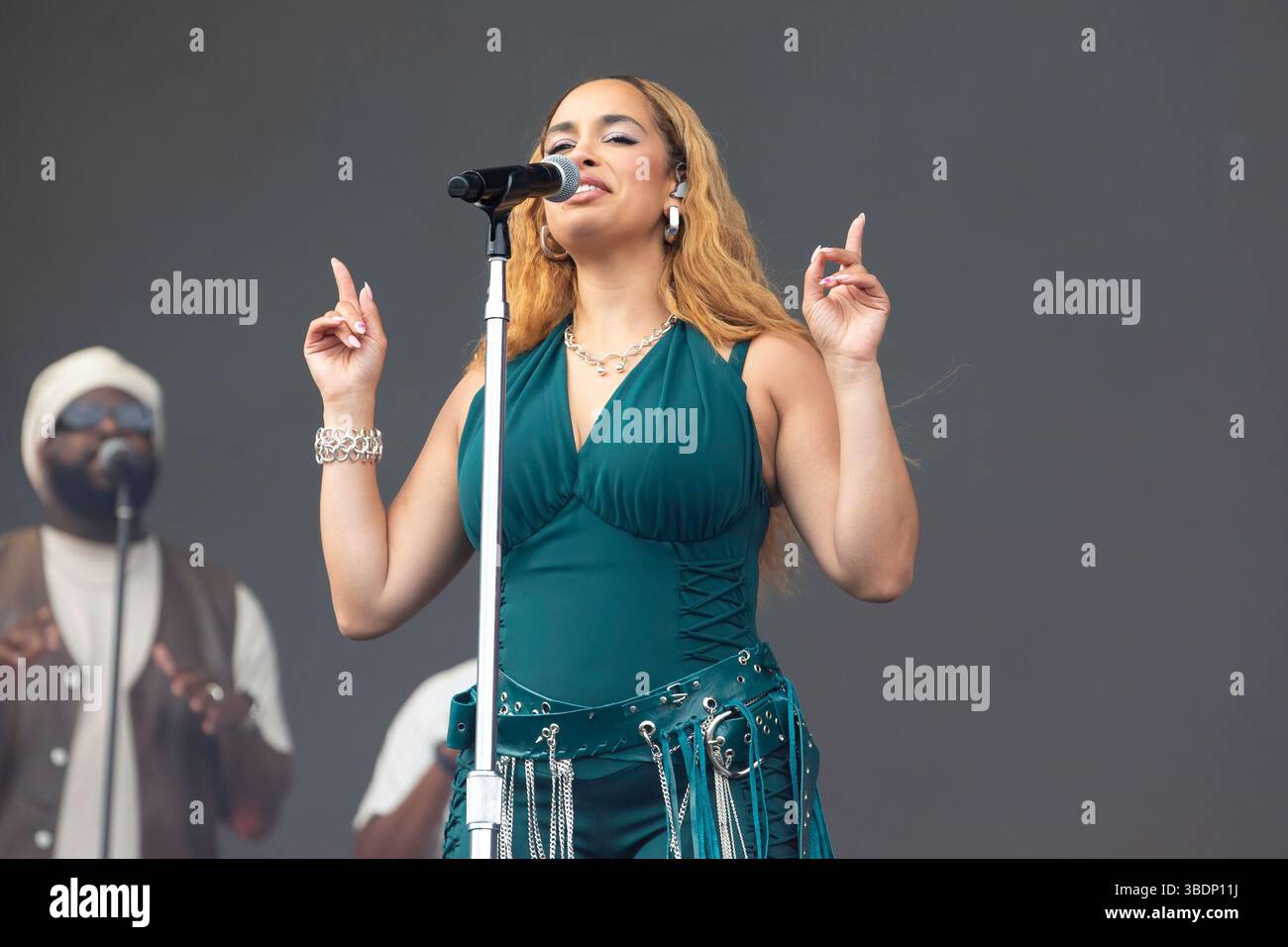 Liverpool, England, 25th May, 2025. Jorja Smith playing Radio 1 Main ...