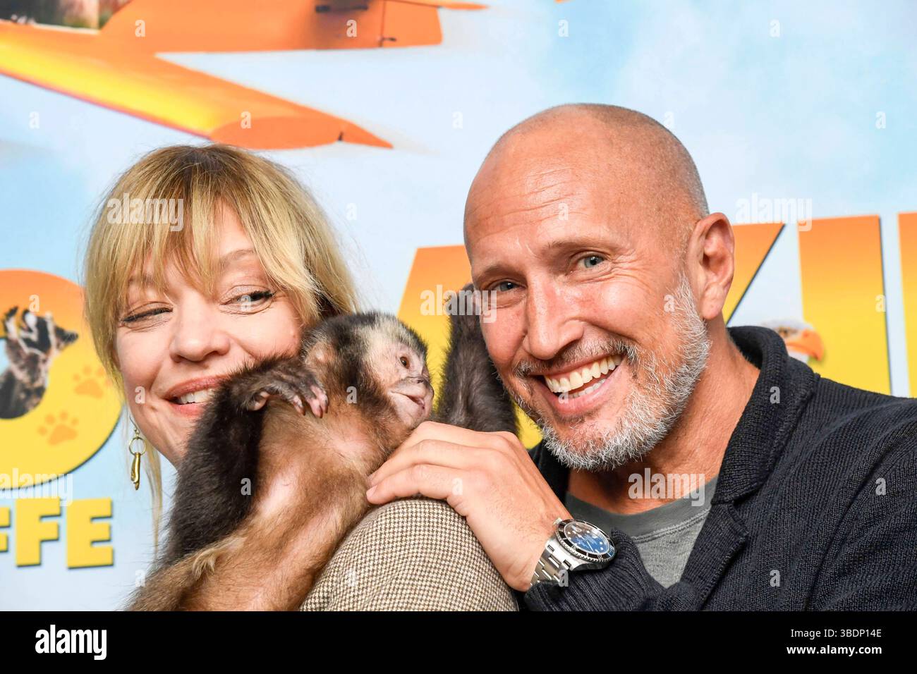 AKIKO DER FLIEGENDE AFFE- Heike Makatsch und Benno Fürmann Fuermann mit ...