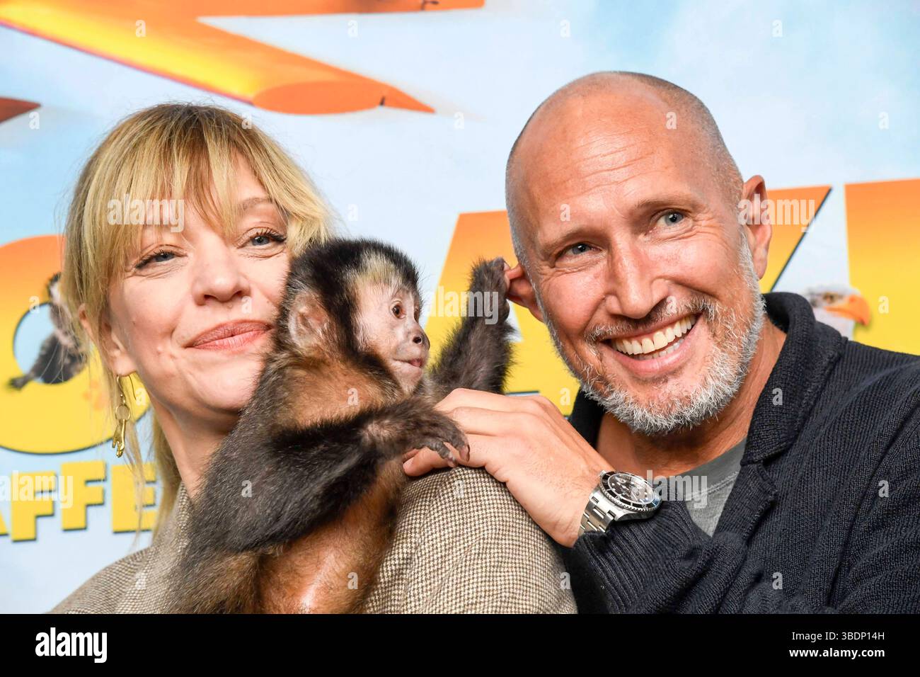 AKIKO DER FLIEGENDE AFFE- Heike Makatsch und Benno Fürmann Fuermann mit ...