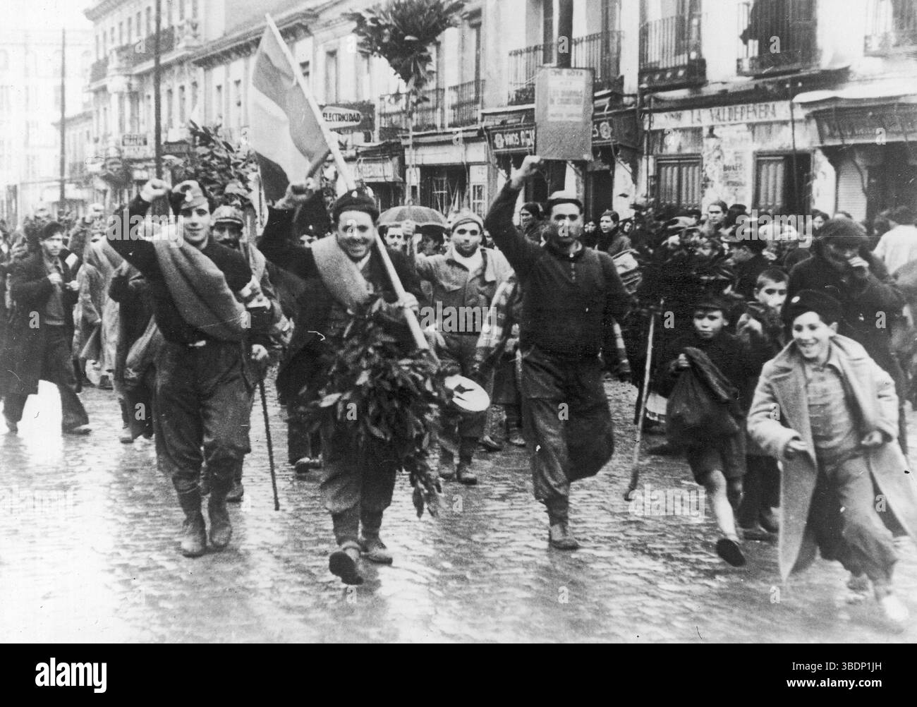 Civil War Spain: Madrid March 1937 - Soldiers of the International ...