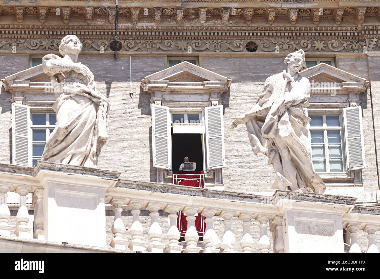 May 25, 2025. Vatican City State: POPE LEO XIV deliver the Regina Caeli ...